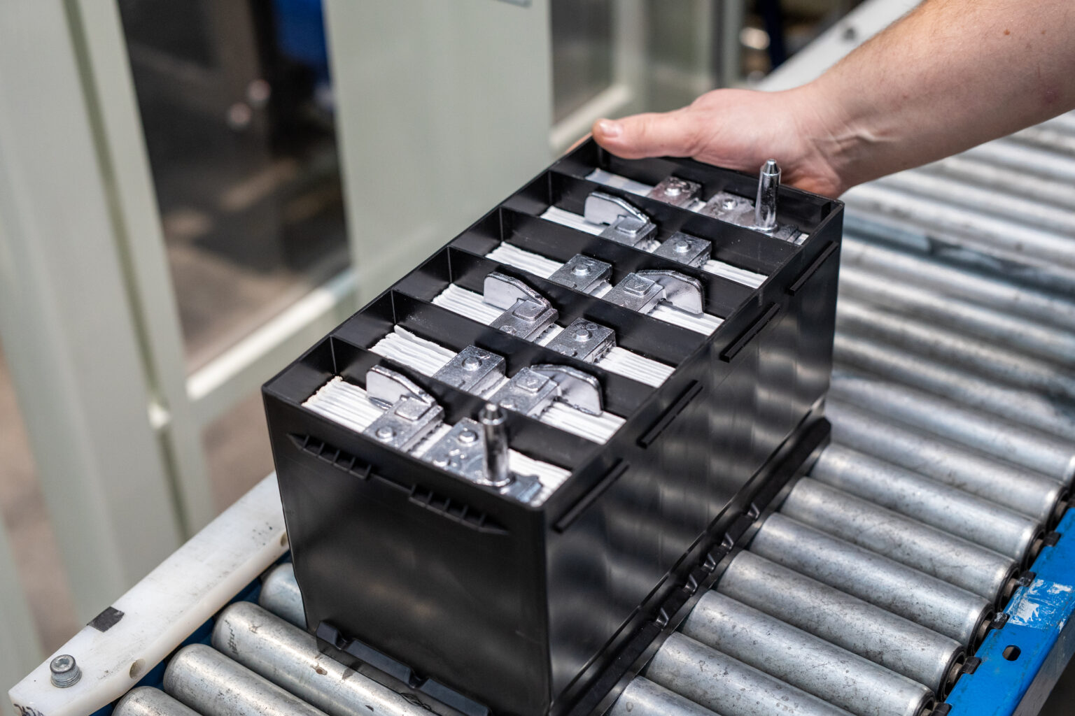 TBS Engineering – The world leader in automatic machinery for the lead acid battery industry.